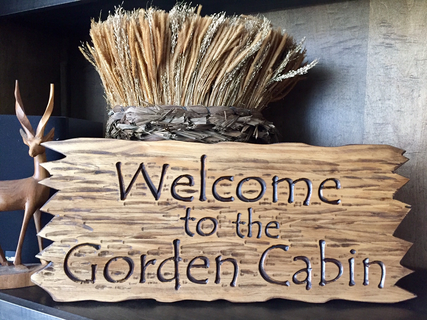 Personalized Welcome Cabin Sign With Jagged Edges and Textured ...